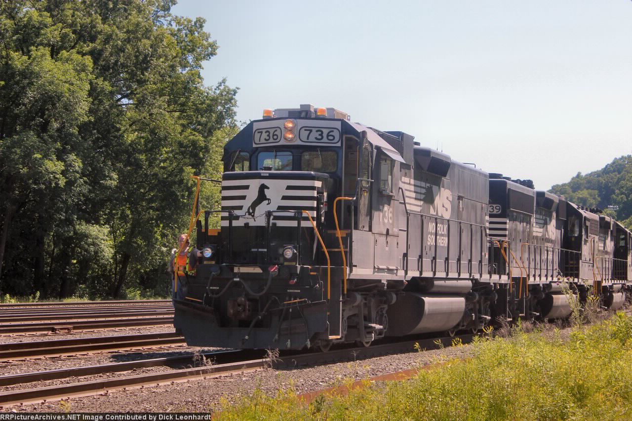 NS 736